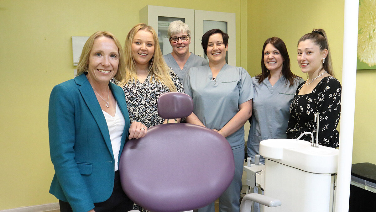 Helen's dental petition hits 1,000 signatures - North Shropshire ...