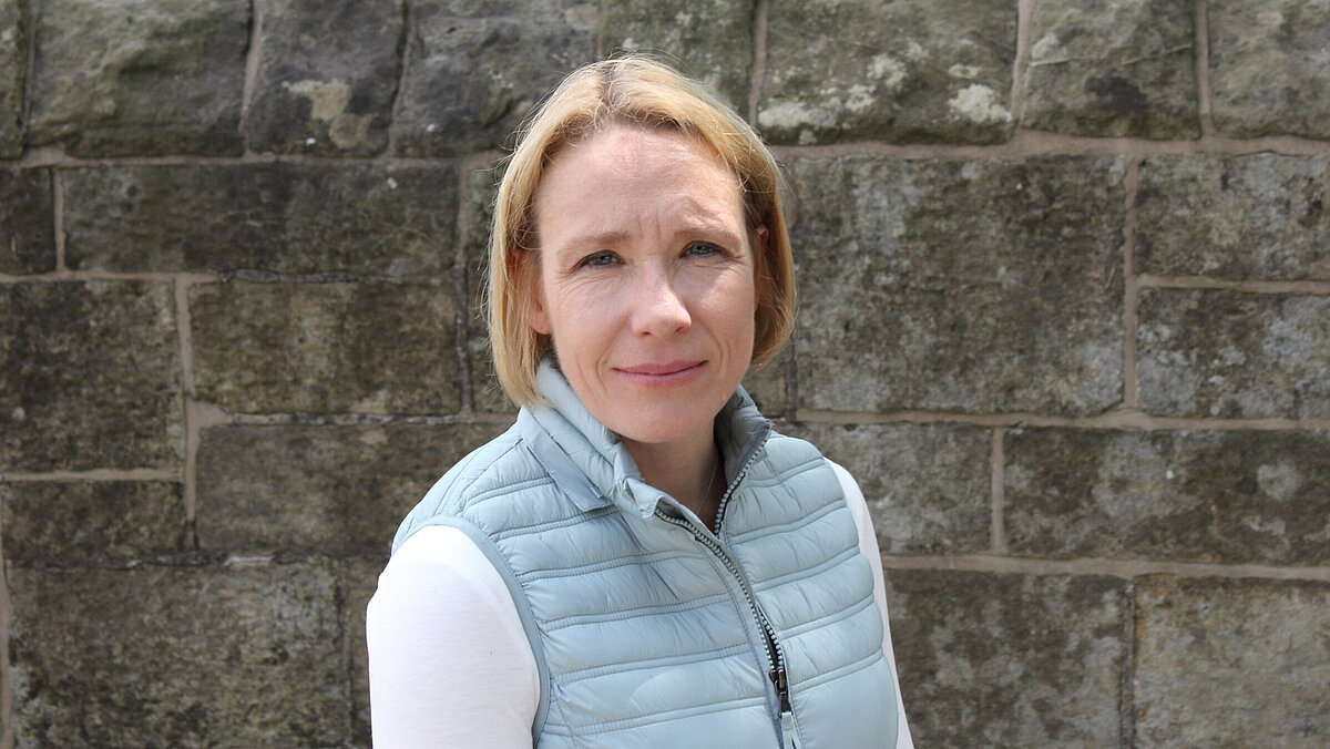 Helen meets military home providers over poor quality housing - North ...